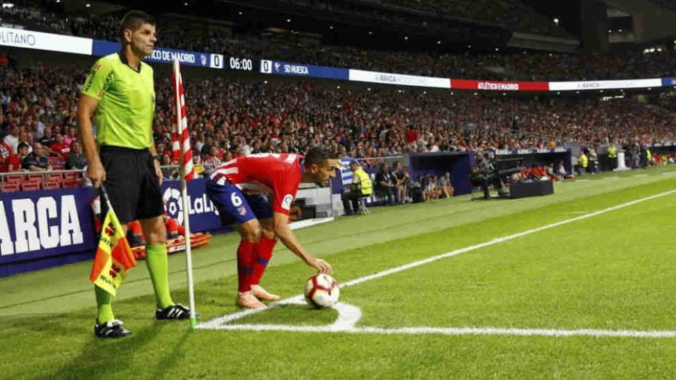 Saques de esquina en fútbol 11 (MUY INTELIGENTES) que puedes usar